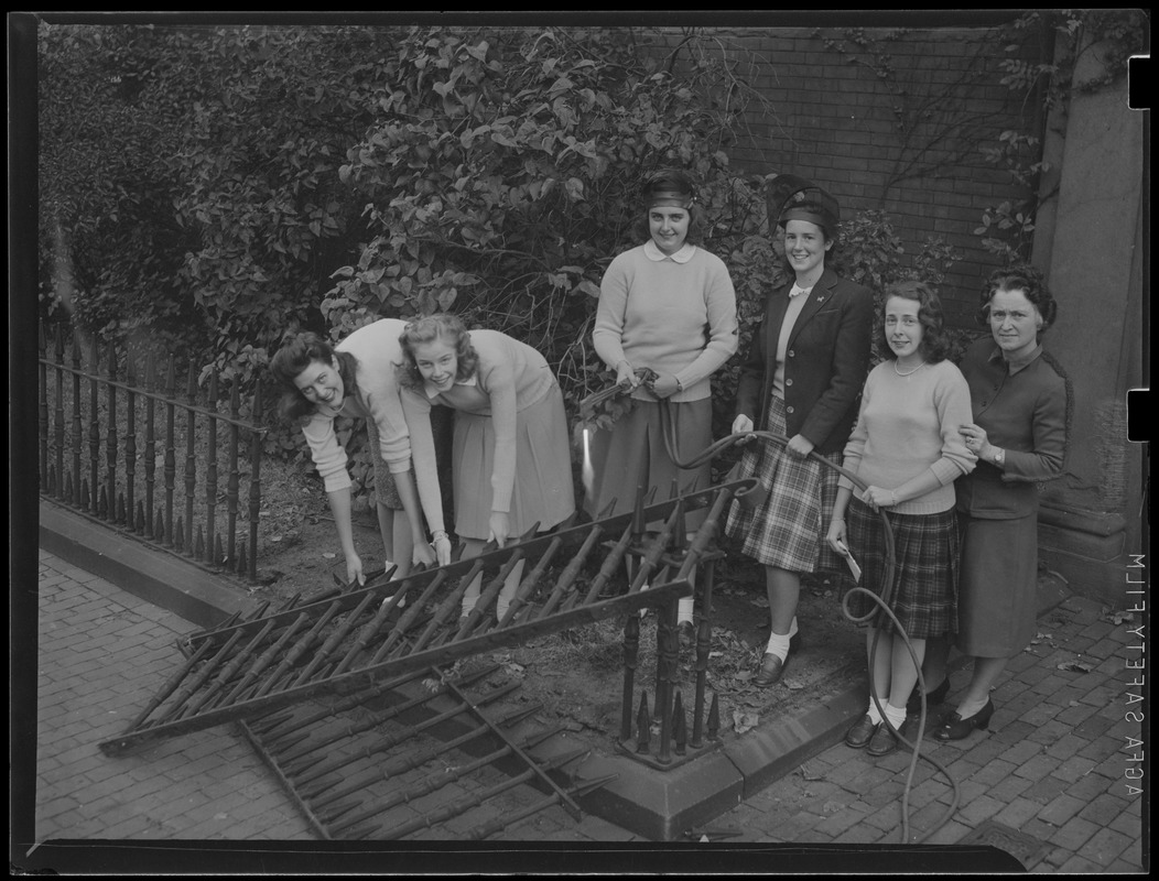 October, 1942: National Scrap Metal Drive – News & Announcements